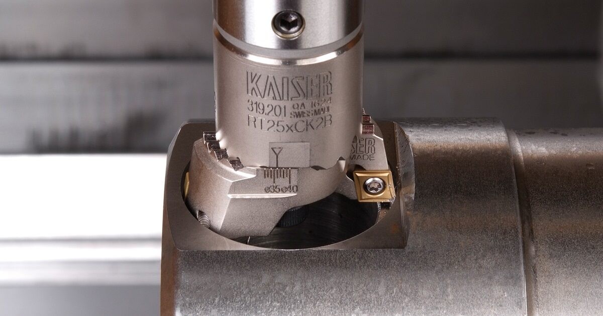 Balanced Cutting vs. Stepped Cutting for Boring